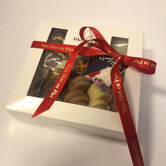 Surprise pakket B. Banketbakkerij en Chocolatie C. Van Velzen Heiloo Surprise pakket B. Banketbakkerij en Chocolatie C. Van Velzen Heiloo